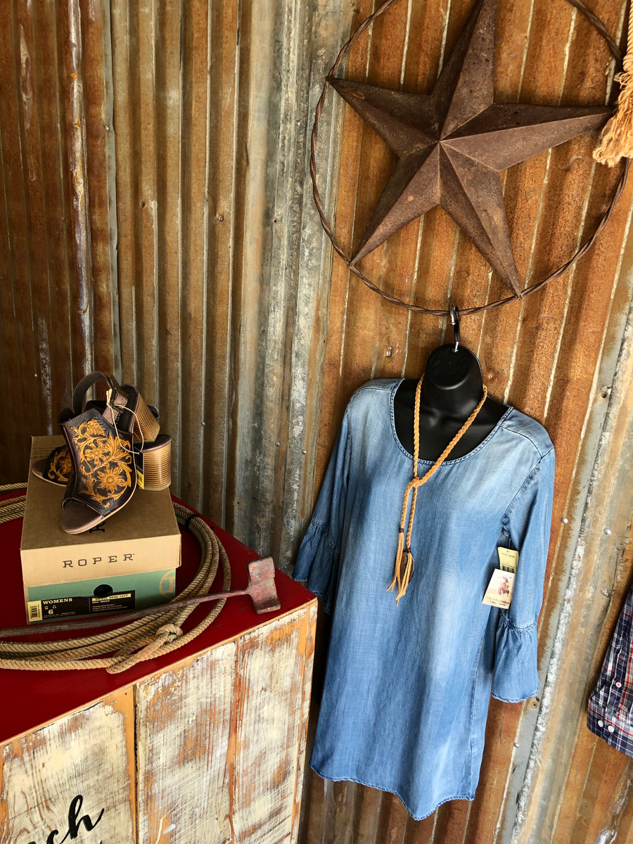 Ladies Apparel – Red Dirt Ranch Clothing Company